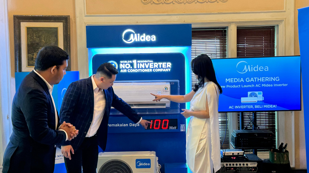 AC Inverter Midea 12 PK Resmi Masuk Pasar Surabaya
