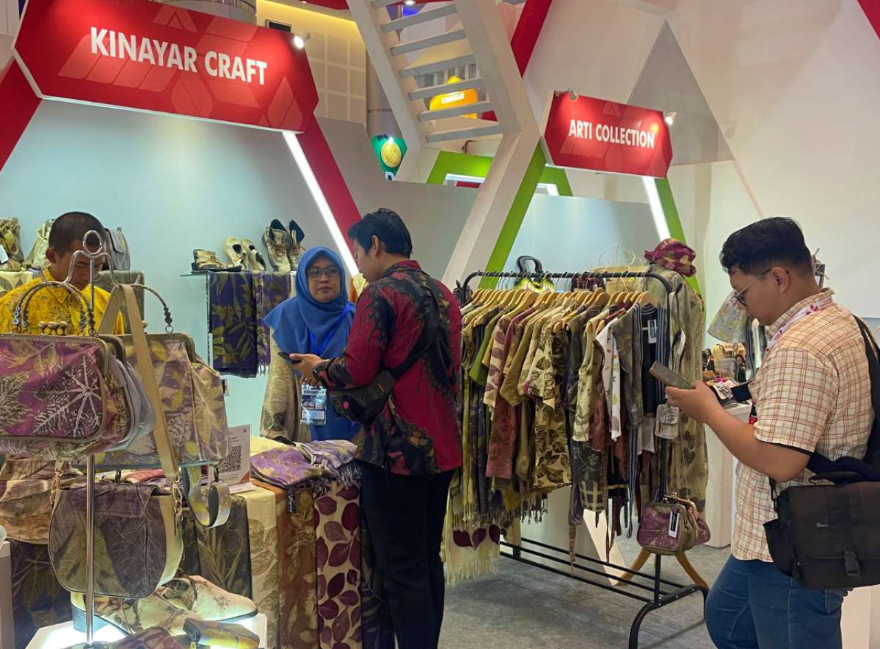 UMKM Handicraft Binaan Pertamina Patra Niaga Hadir di Jatim Fest 2024