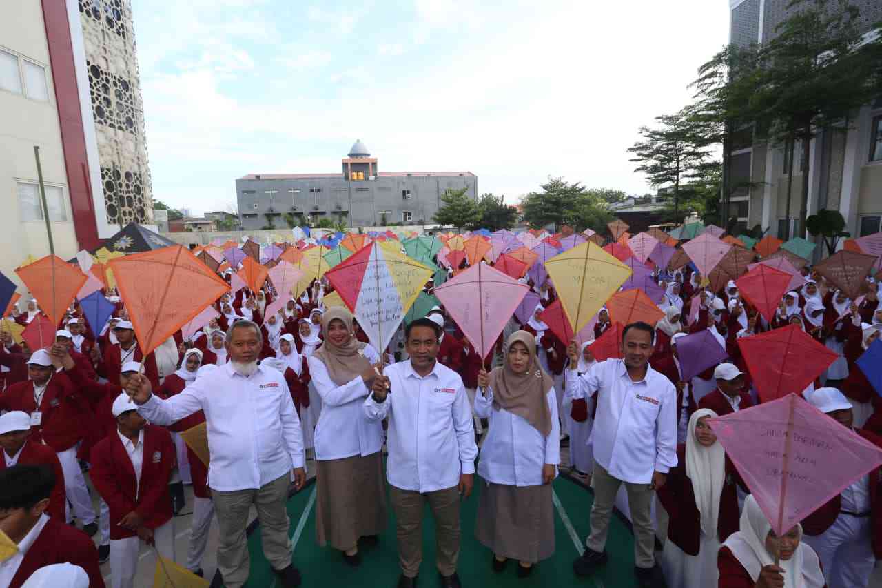 Dari Layang-Layang Harapan hingga Mahasiswa Asing, MOX 2025 UMSurabaya ...