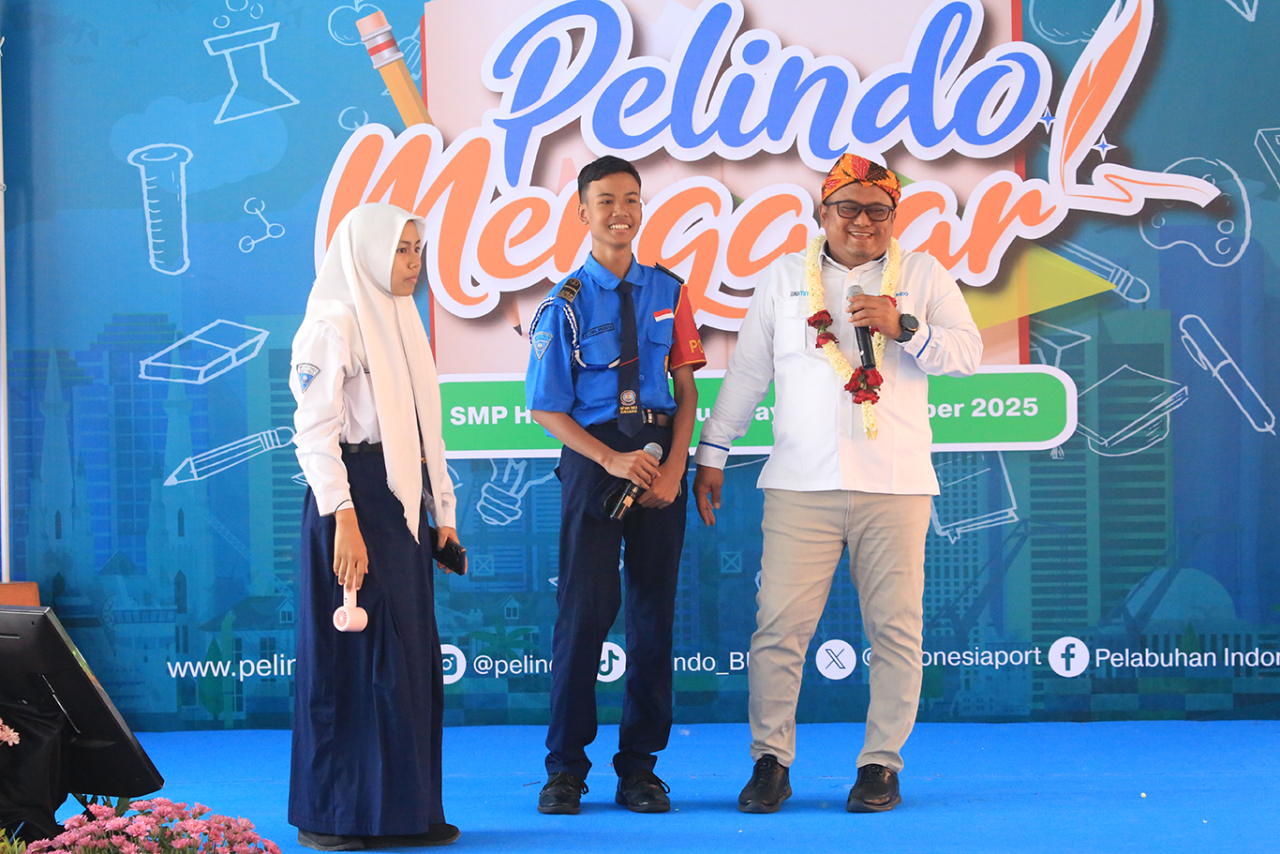 Pelindo Tutup Program Pelindo Mengajar 2025 di Surabaya