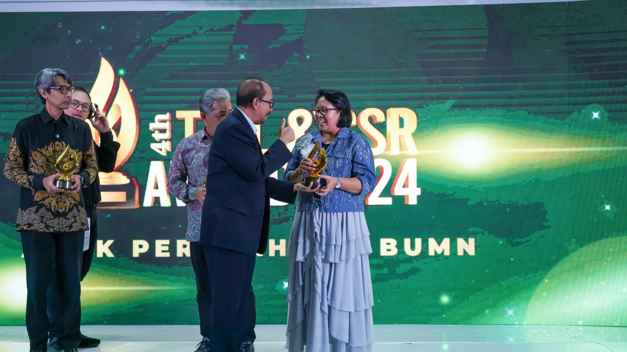 Kado Manis TPS Raih Penghargaan di Ajang TJSL & CSR Award 2024.